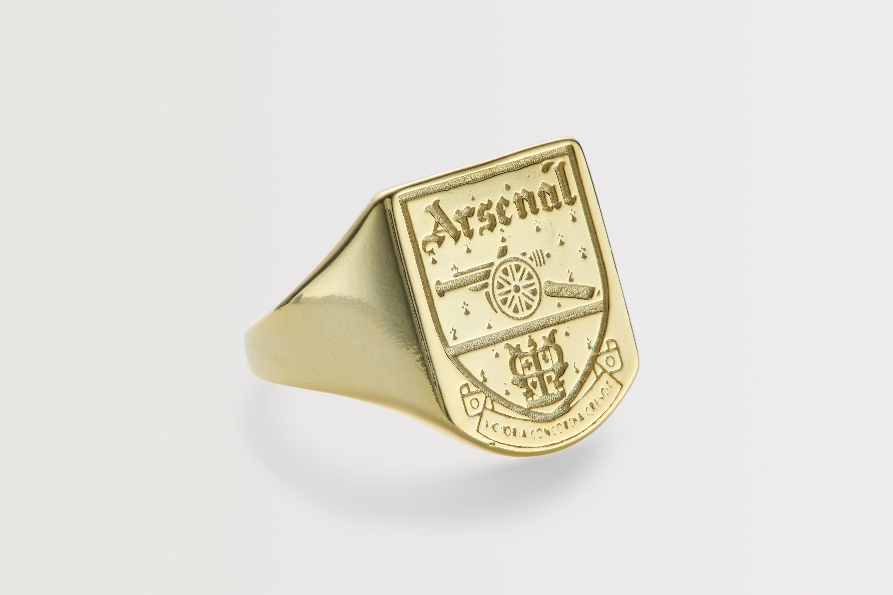 Arsenal 18ct Gold Plated Crest Silver Ring | Official Online Store