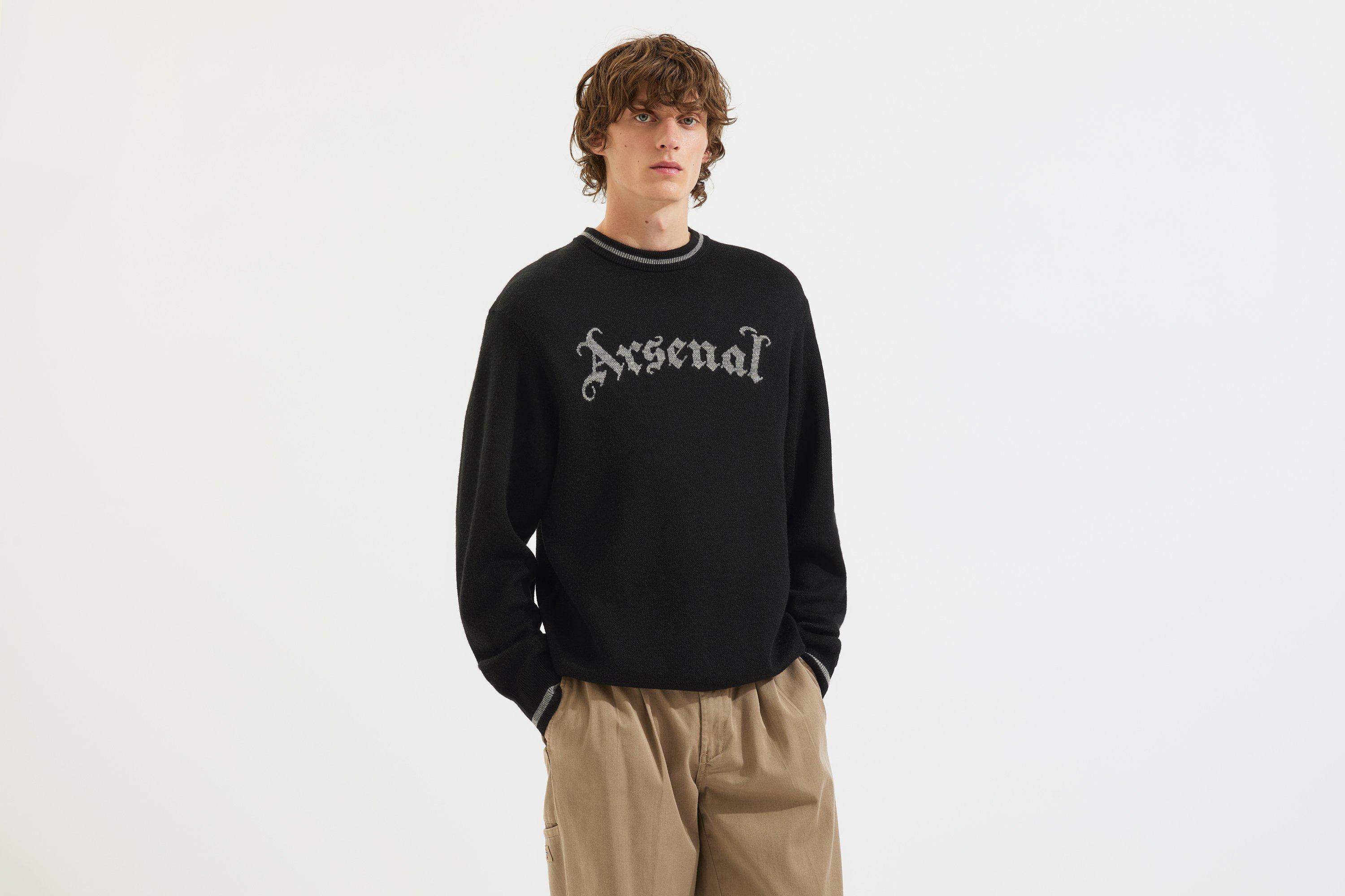Arsenal Essentials Black Gothic Knitted Crew Jumper | Official Online Store