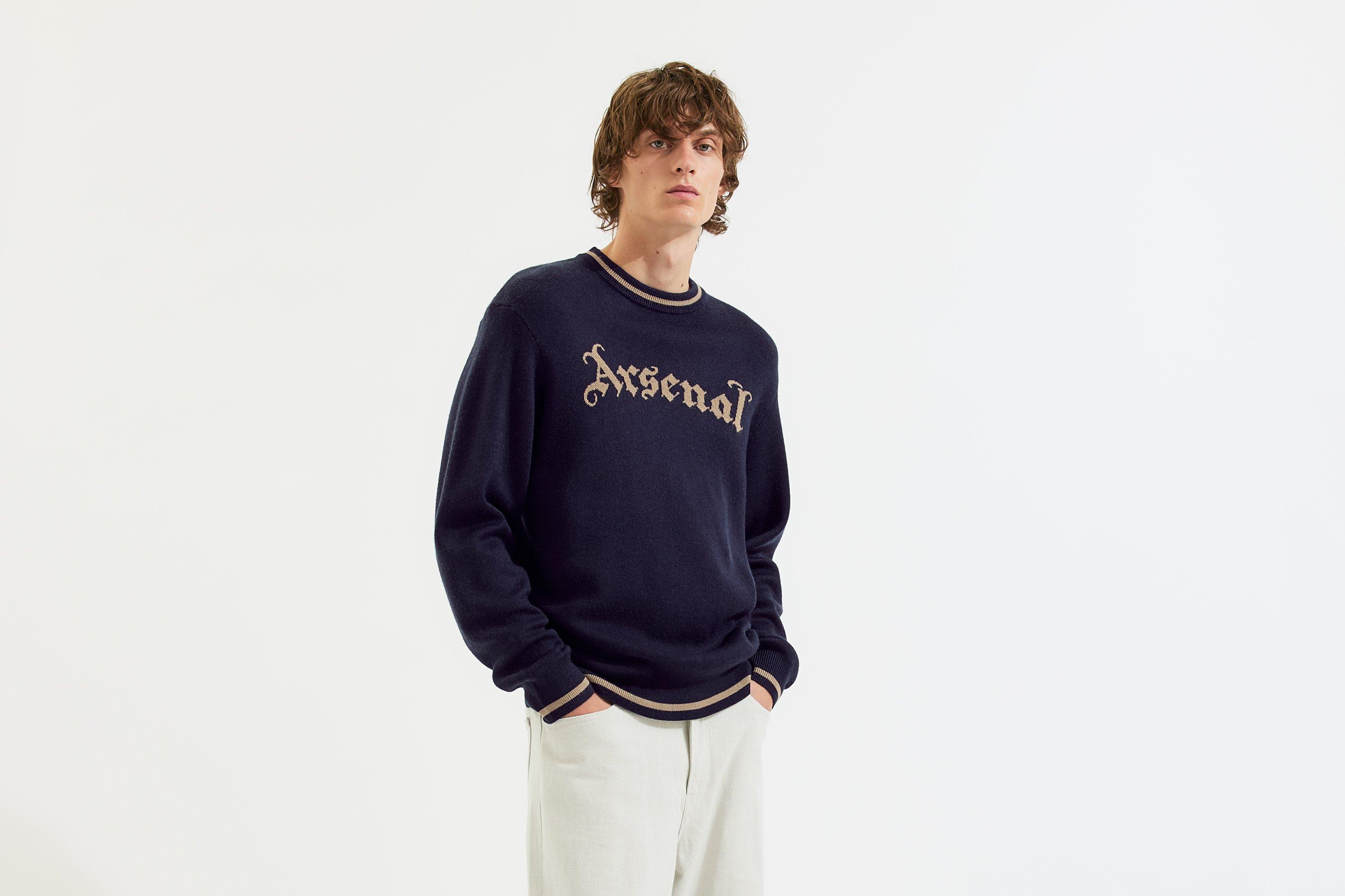 Arsenal Essentials Navy Gothic Knitted Crew Jumper | Official Online Store