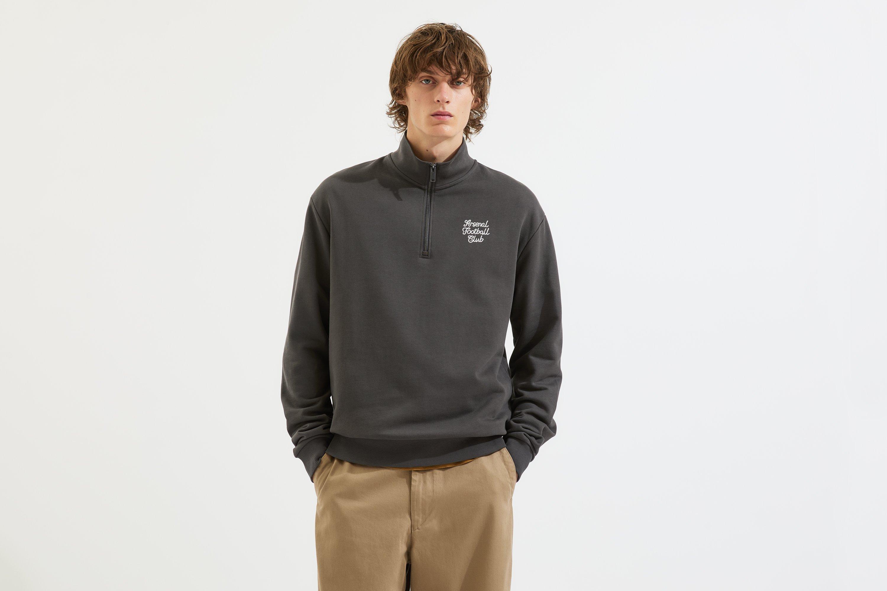 Arsenal Essentials Black Script 1/4 Zip Sweatshirt | Official Online Store