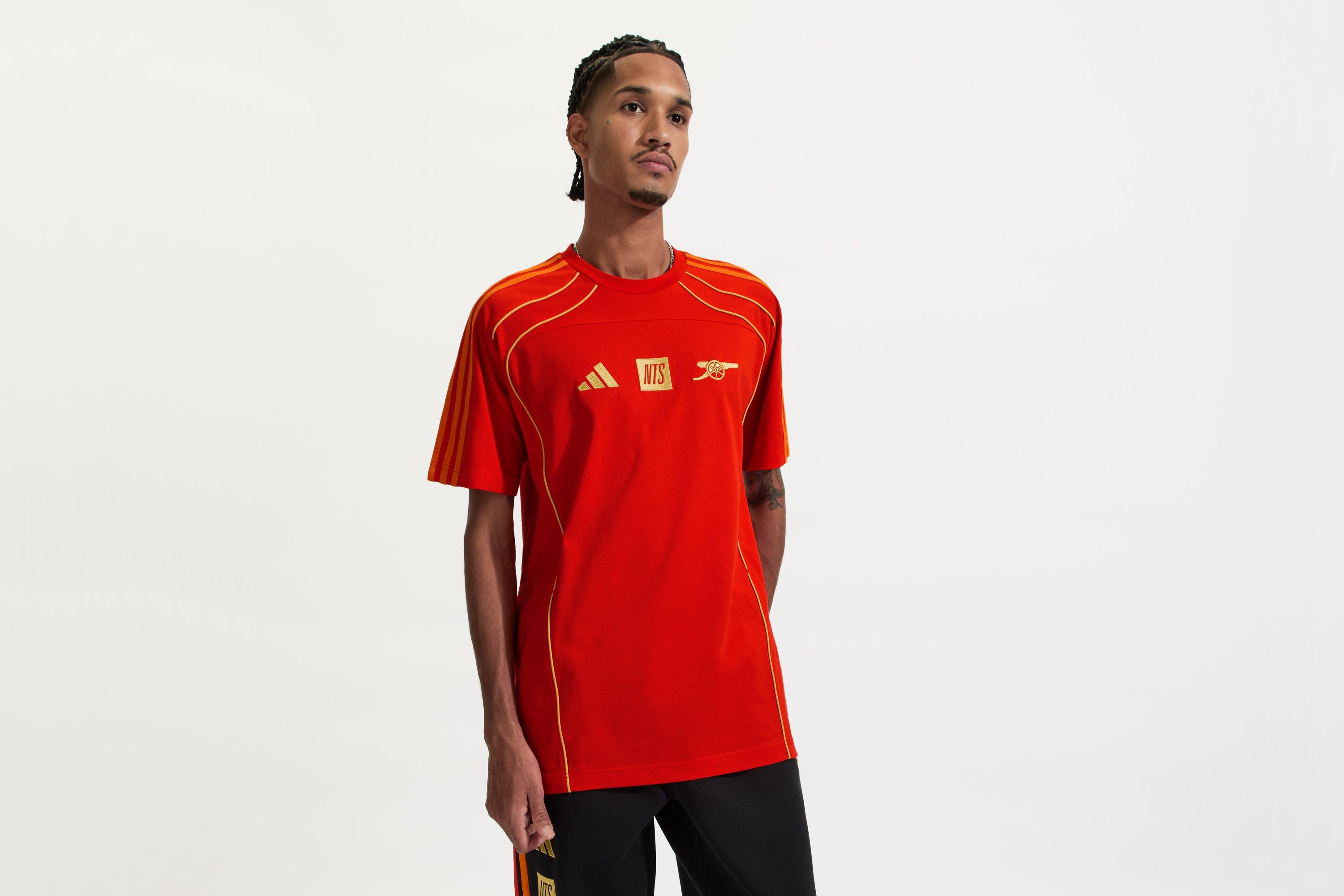 Arsenal adidas NTS T-Shirt | Official Online Store