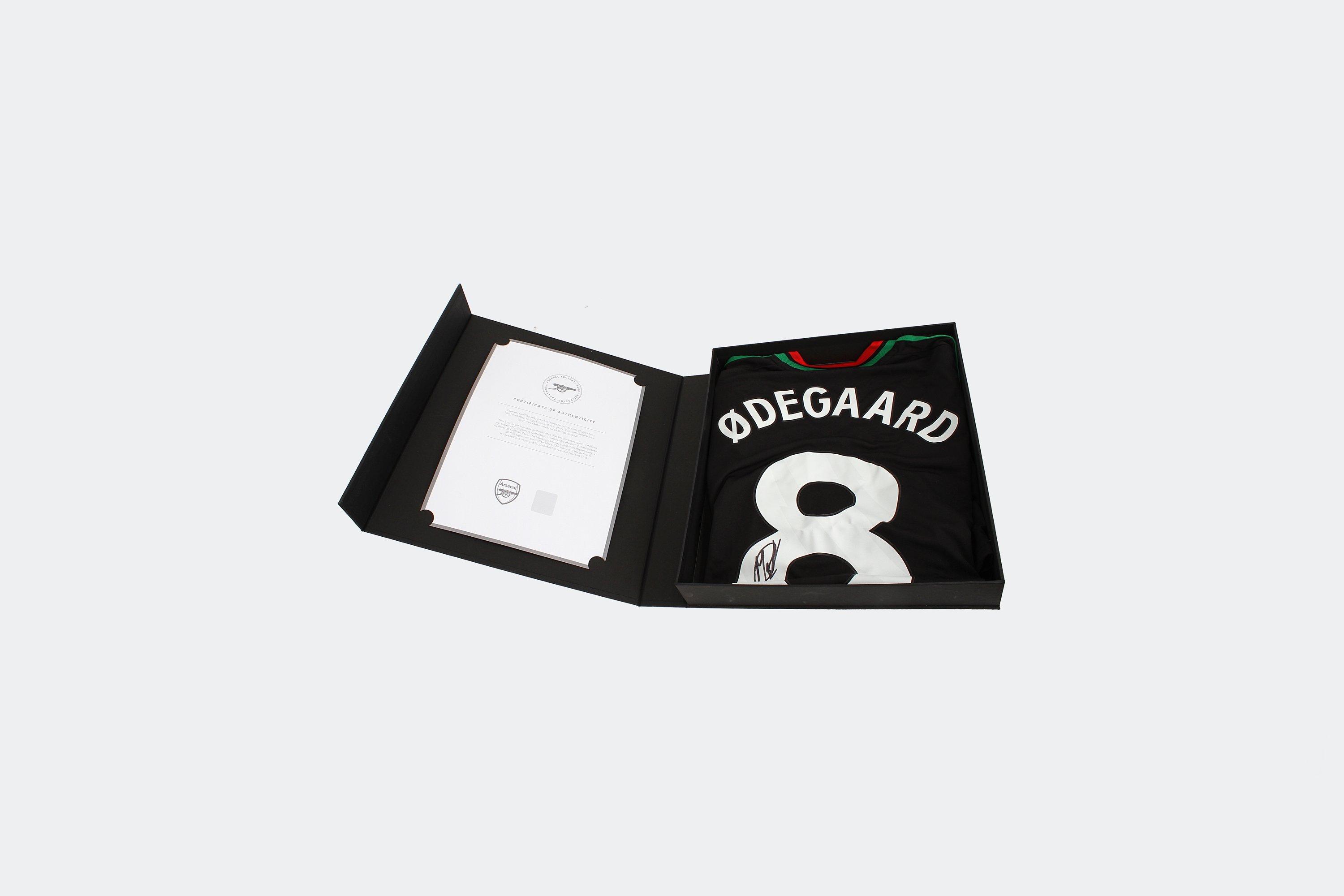 Arsenal 24/25 Away Boxed Signed Shirt ODEGAARD | Official Online Store