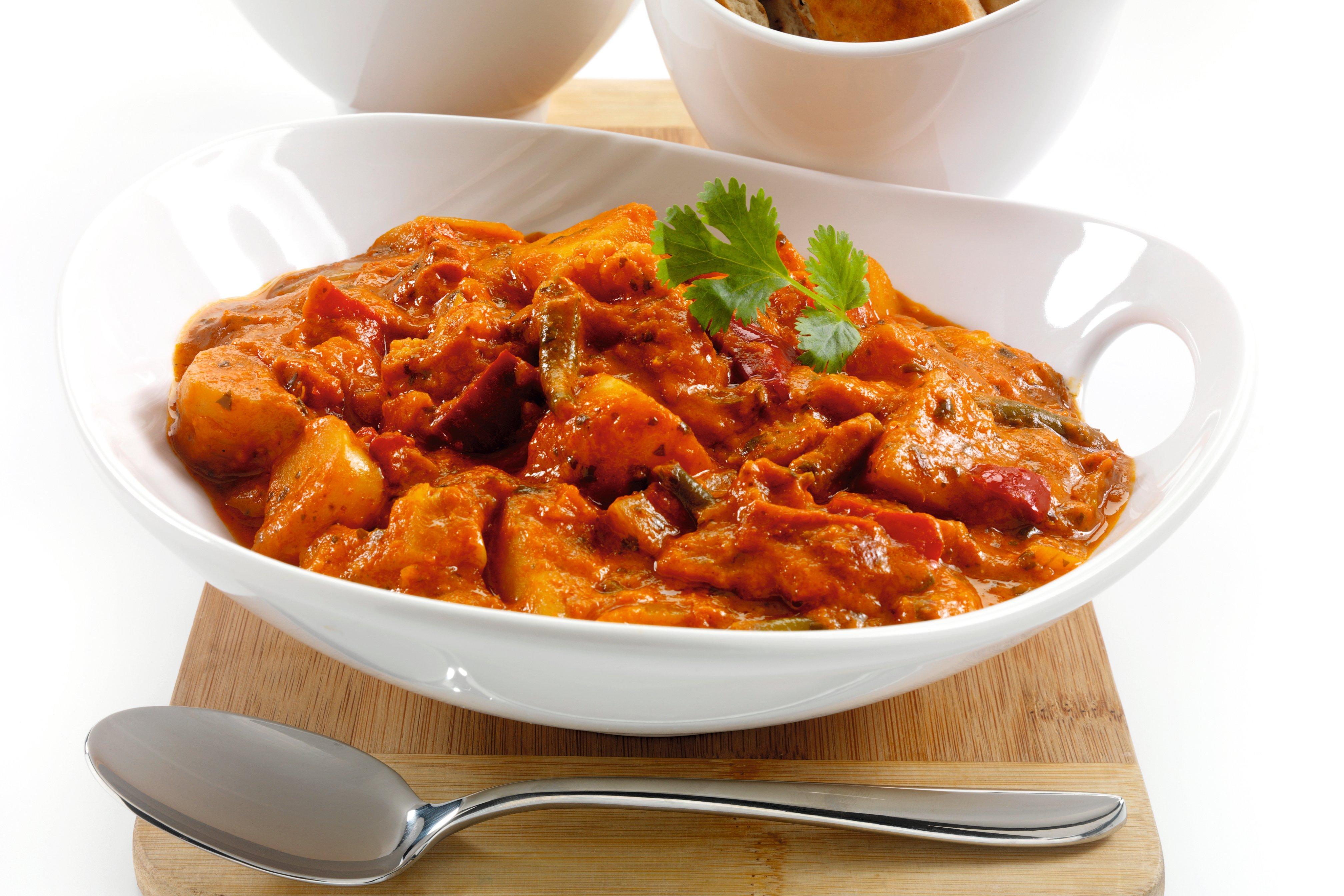 Pre-Prepared Multi-Portion Meals in Bulk | Brakes Foodservice | Brakes ...