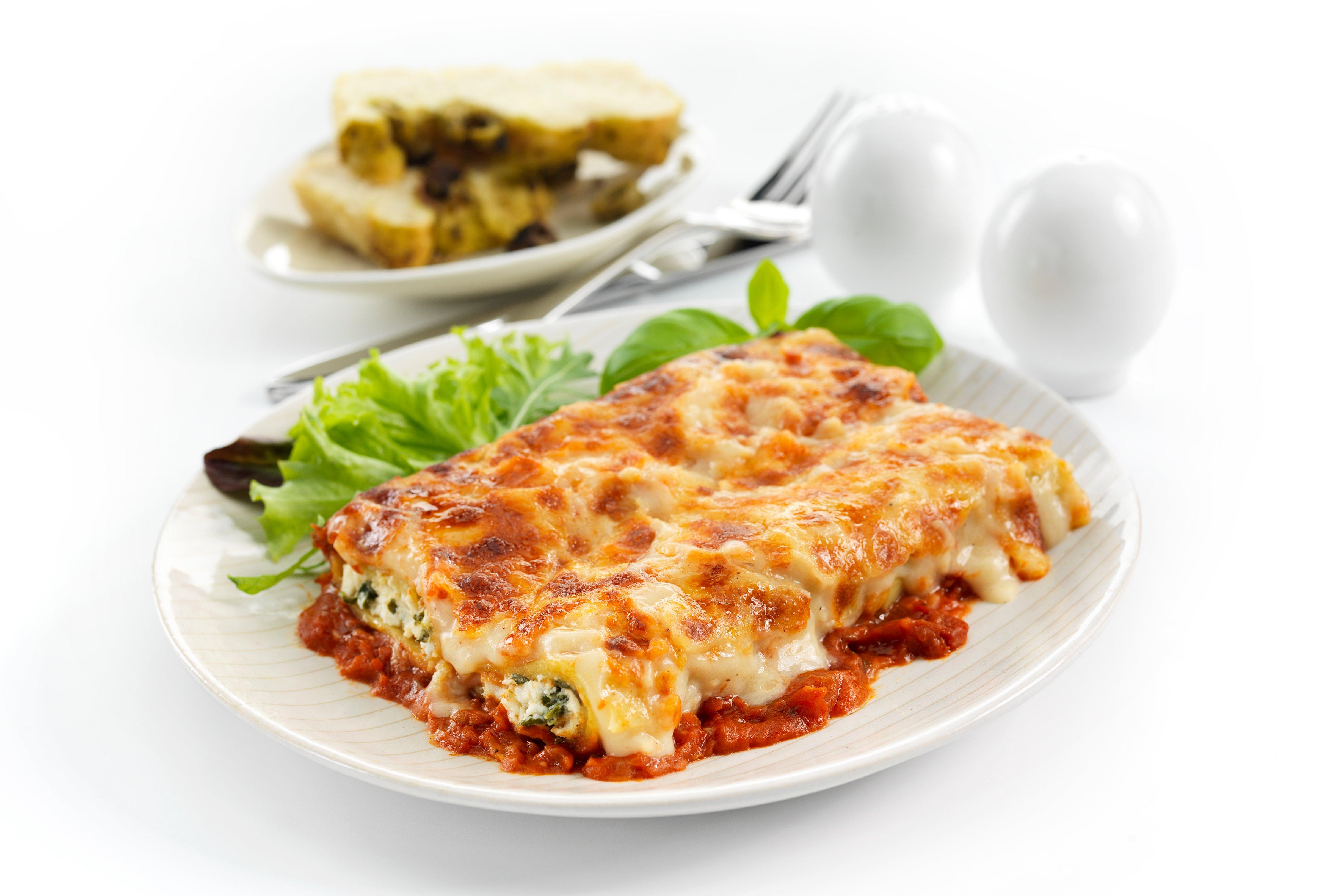 Pre-Prepared Multi-Portion Meals in Bulk | Brakes Foodservice | Brakes ...