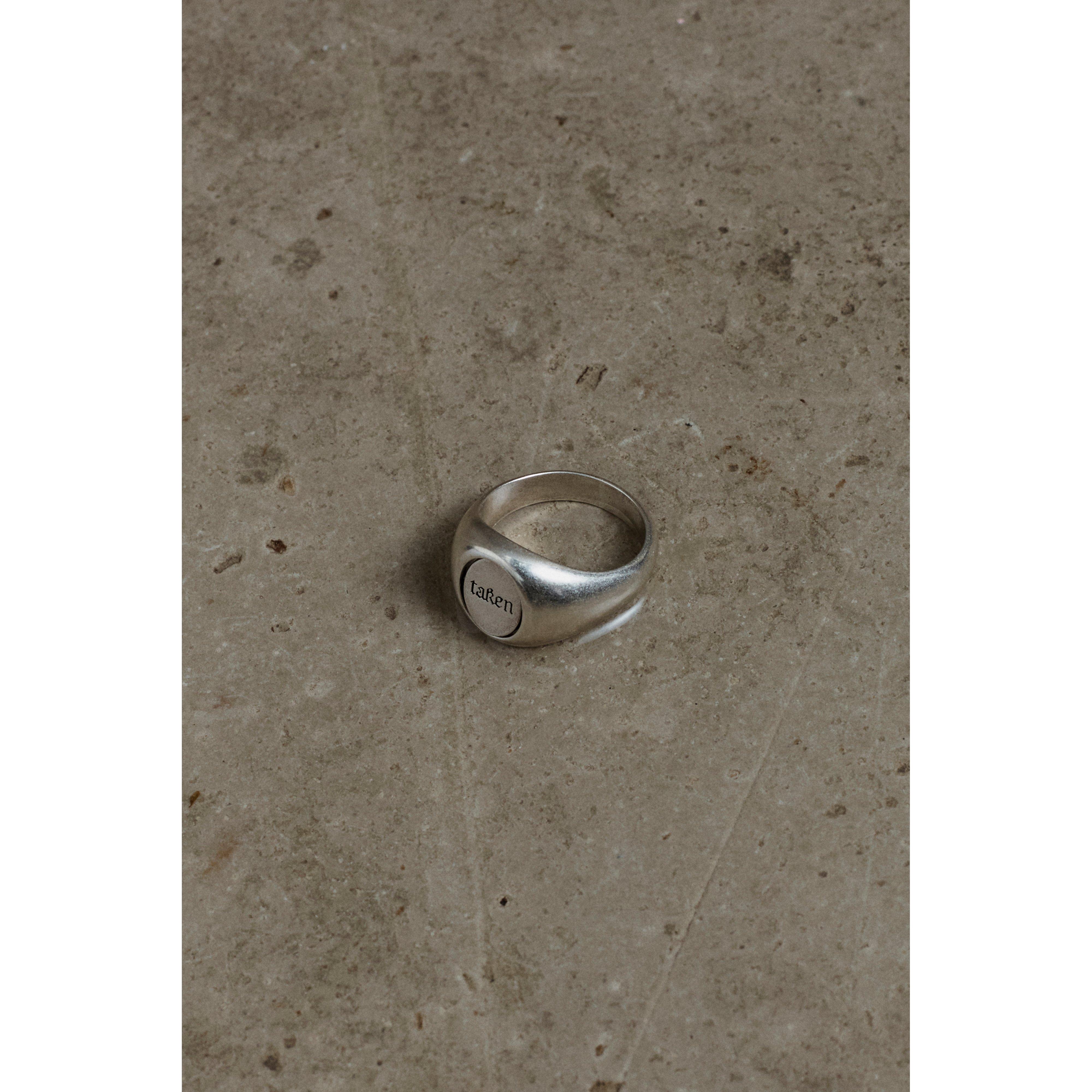 RELATIONSHIP STATUS RING | Marc Jacobs Heaven