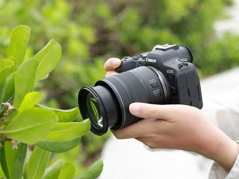 Acquistare Obiettivo Canon RF 28-70mm F2.8 IS STM — Canon Italia Store