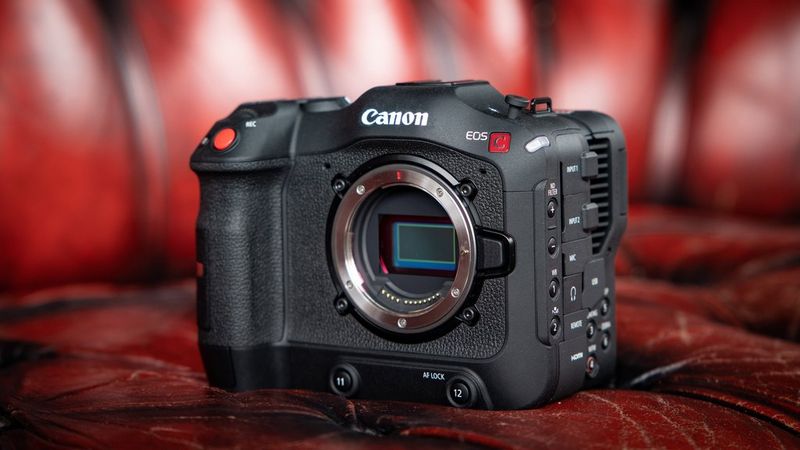 Canon professional cameras store
