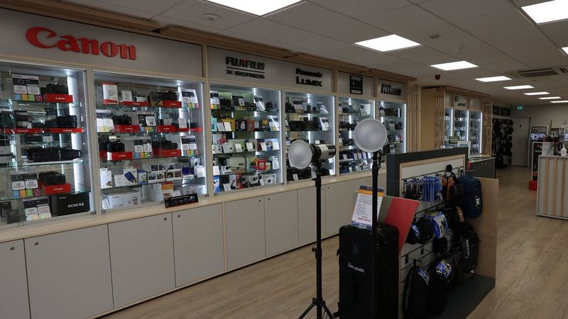 Camera store near me now store