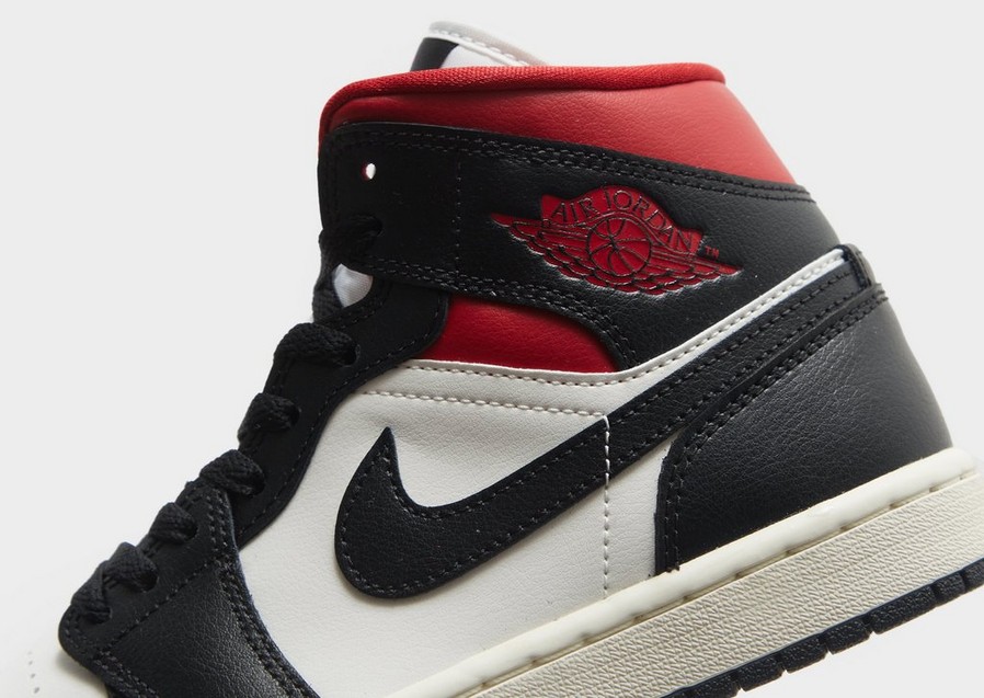 Sneakers AIR JORDAN 1 MID BQ6472-061 • Negru • Femei • JD Sports Romania