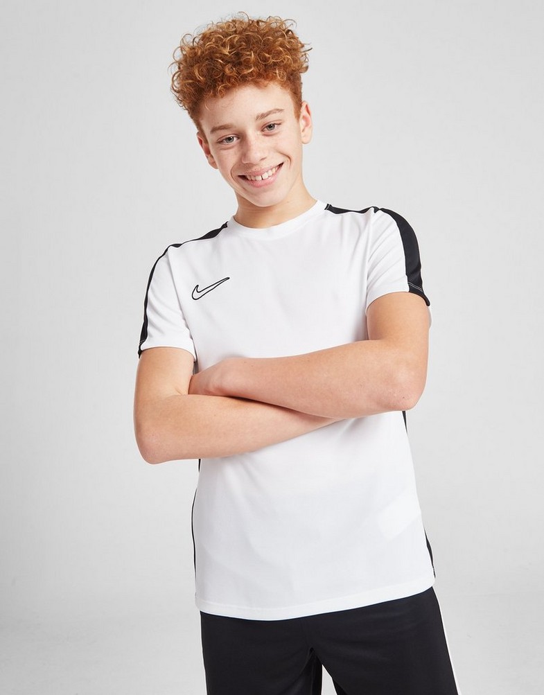 NIKE T-SHIRT ACAD23 SS TEE WHT TEE DX5482-100 | kolor Biały Dziecięce Ubrania w JD Sports