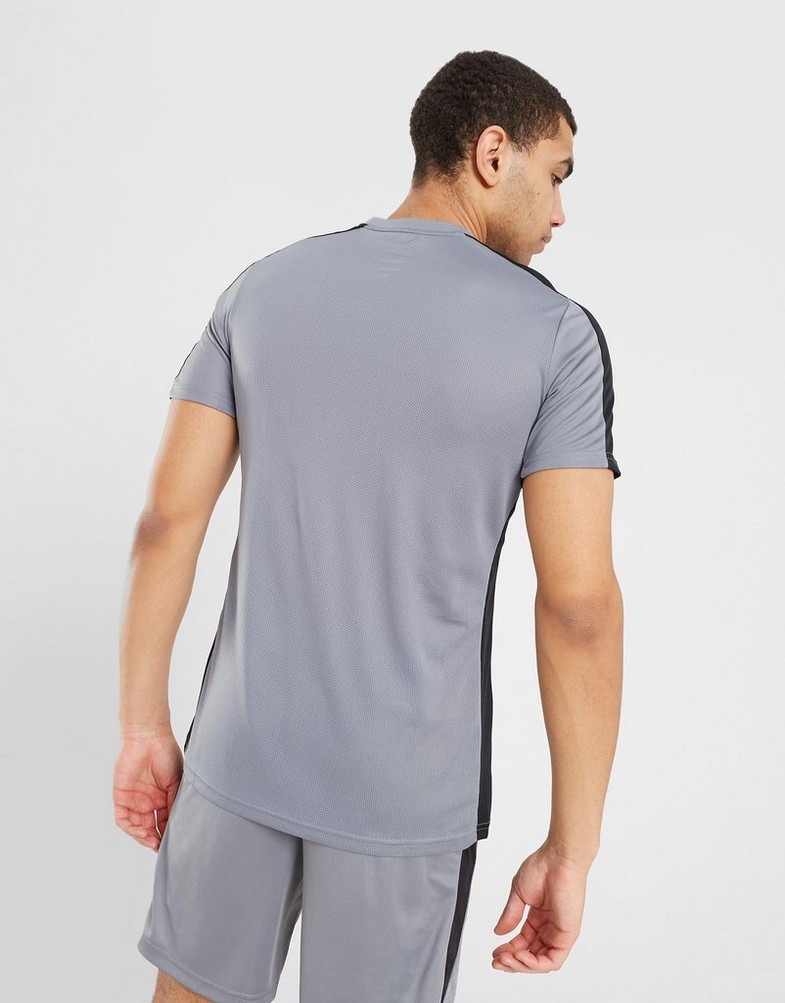 NIKE T-SHIRT ACAD23 TEE COOL GREY TEE DV9750-065 | kolor Szary Męskie Ubrania w JD Sports