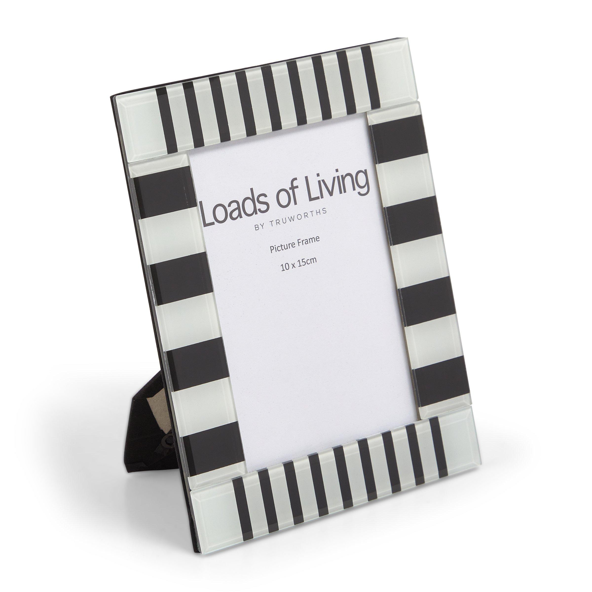 Black and White Frame (3203561) | Loads of Living