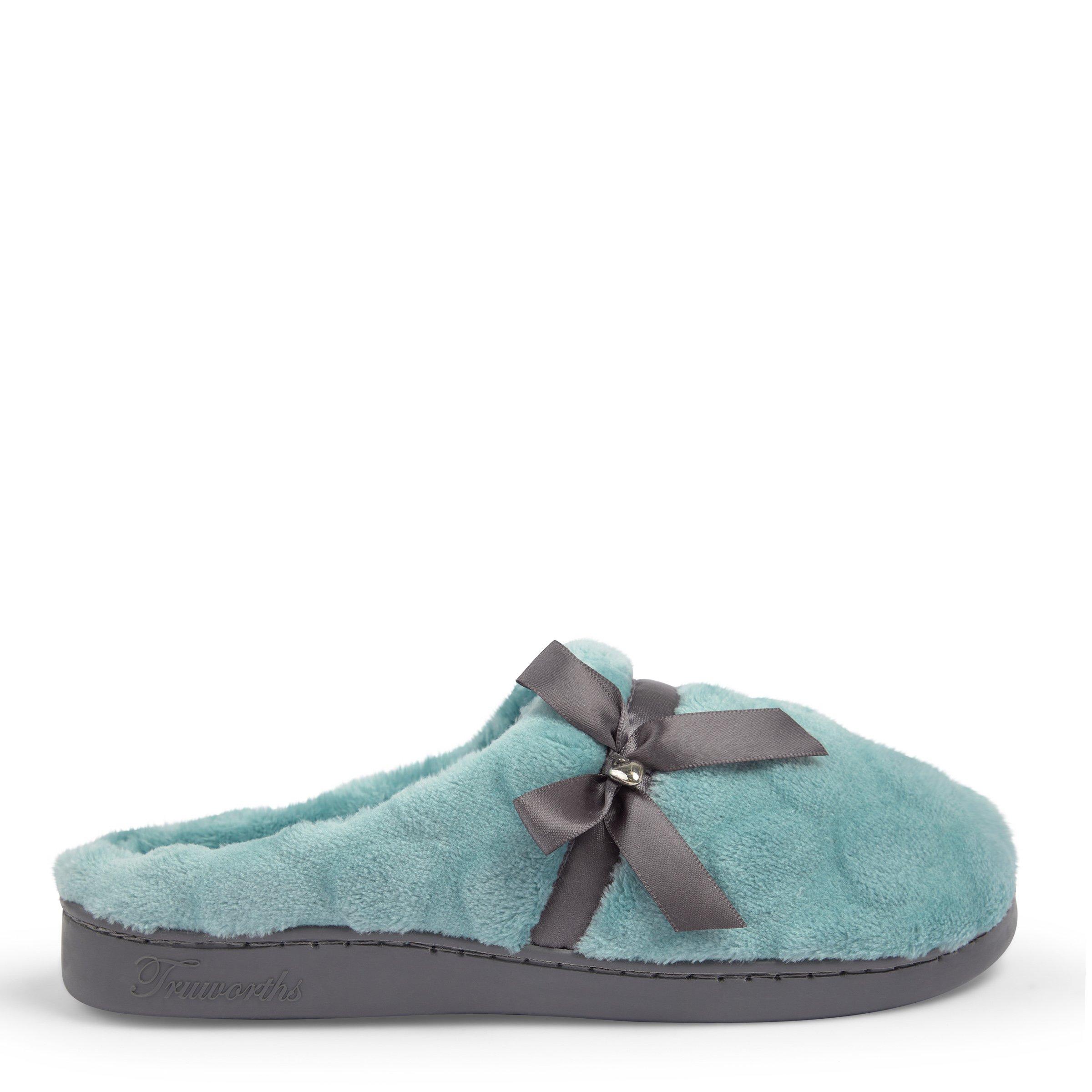 Sage Green Embossed Closed Toe Slippers (3203896) | Truworths