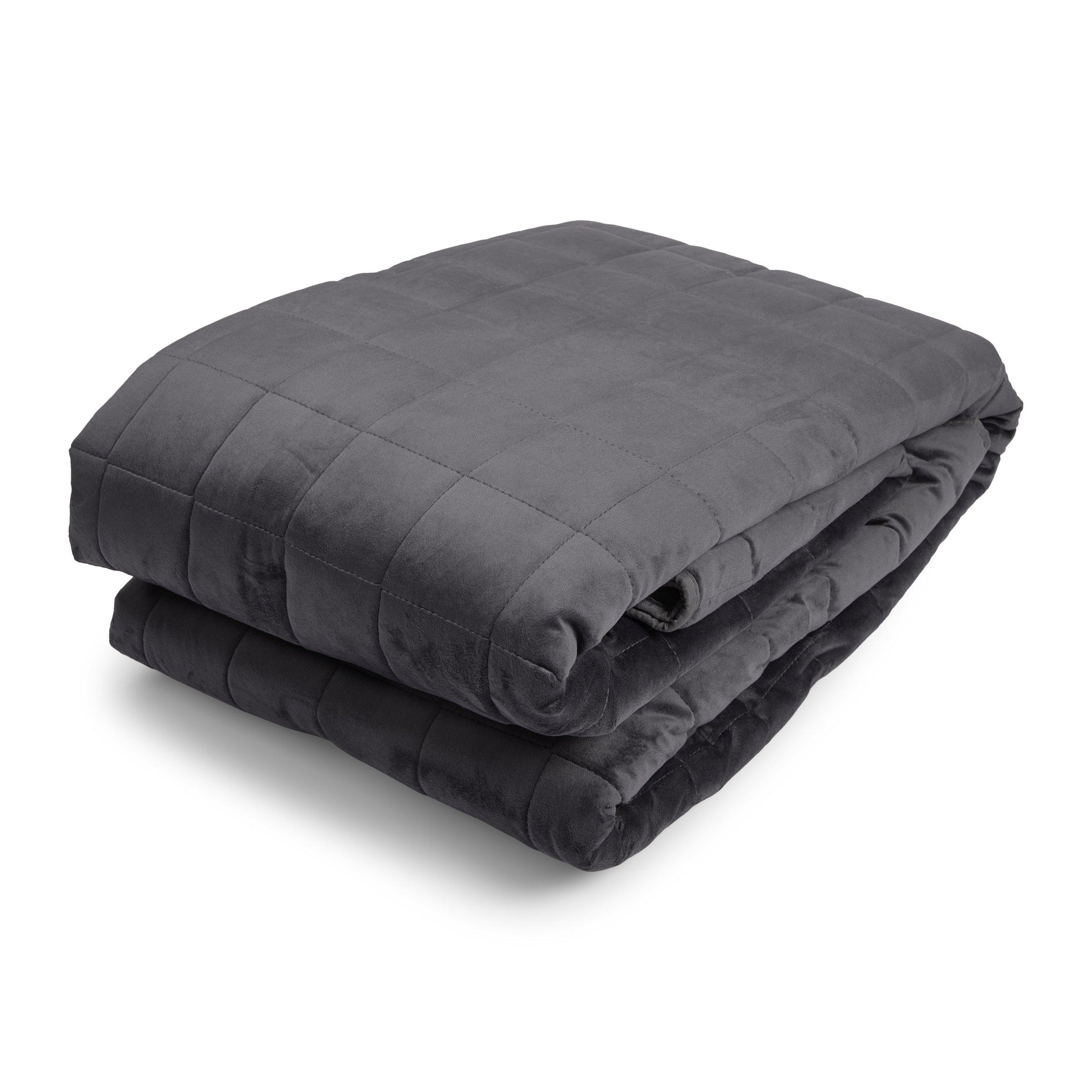 Charcoal Velvet Quilt (3204712) | Loads of Living