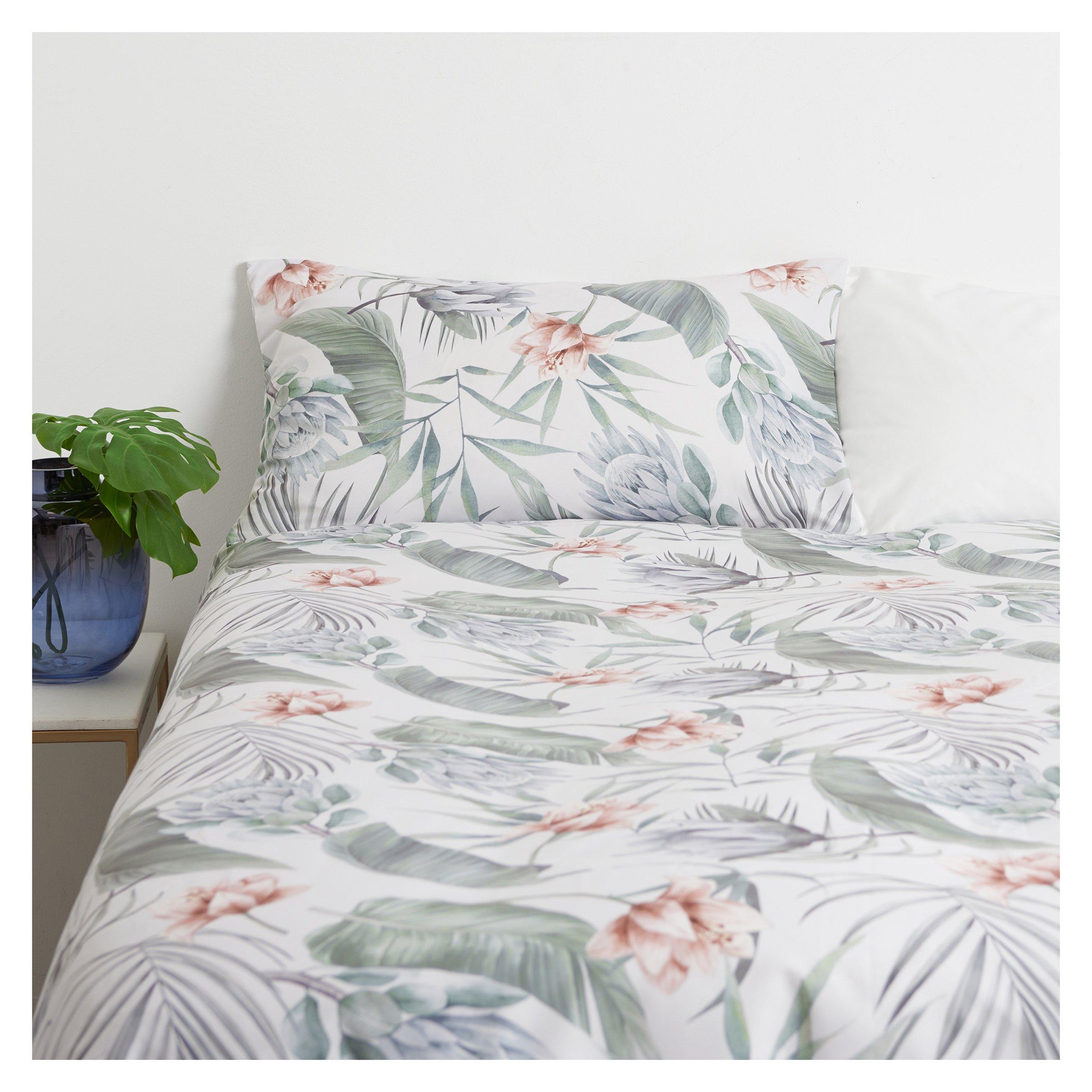 Microfibre Spring Protea Duvet Cover (3220464) | Loads of Living