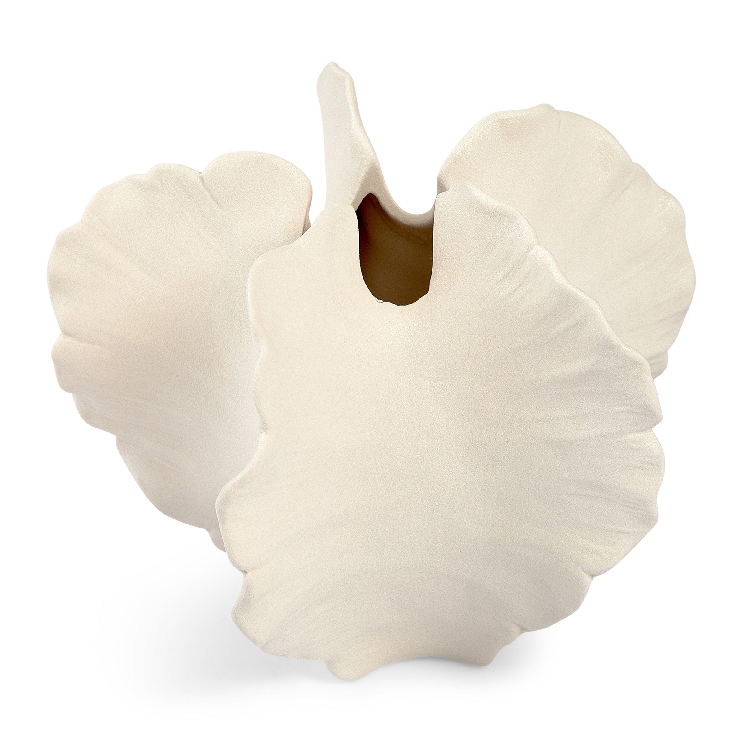 White Shell Vase (3228940) | Loads of Living