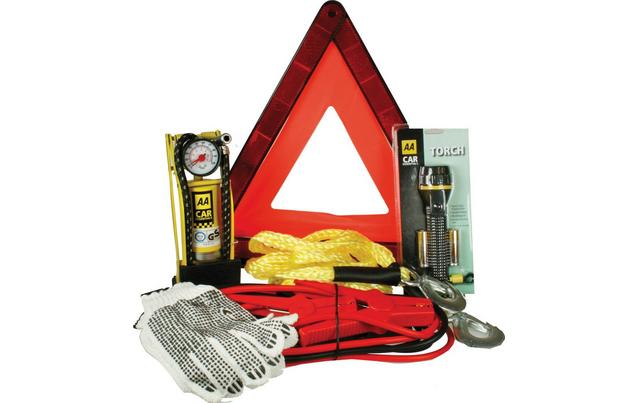 AA Kits | AA Emergency Breakdown Kits | Halfords UK